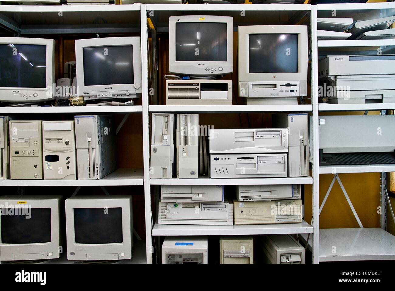 Old computer -Fotos und -Bildmaterial in hoher Auflösung – Alamy