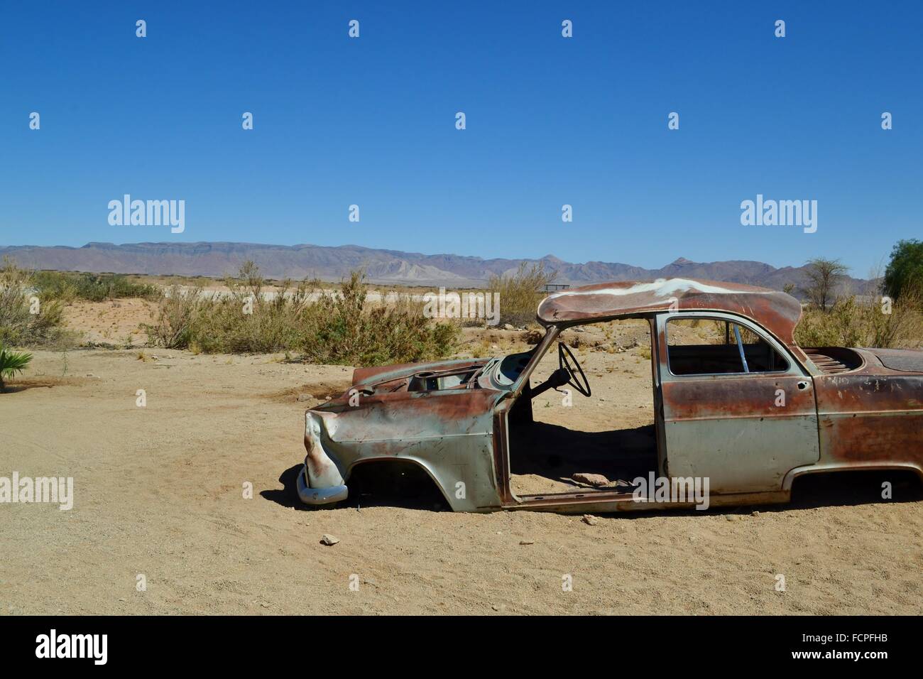 Abandoned Car In Desert Stockfotos und -bilder Kaufen - Alamy