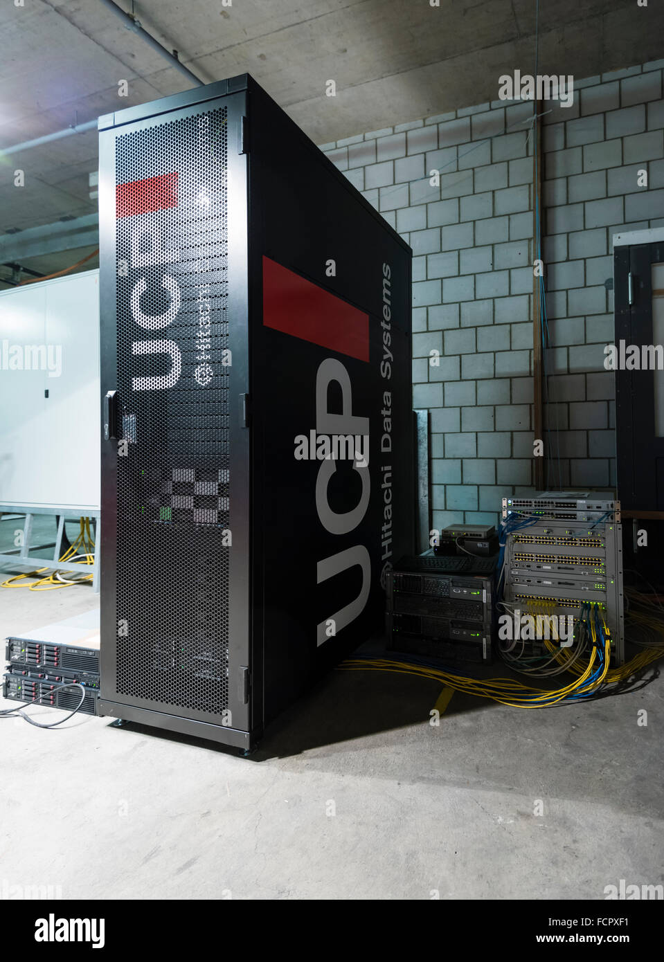 Computer network router switch lan -Fotos und -Bildmaterial in hoher ...