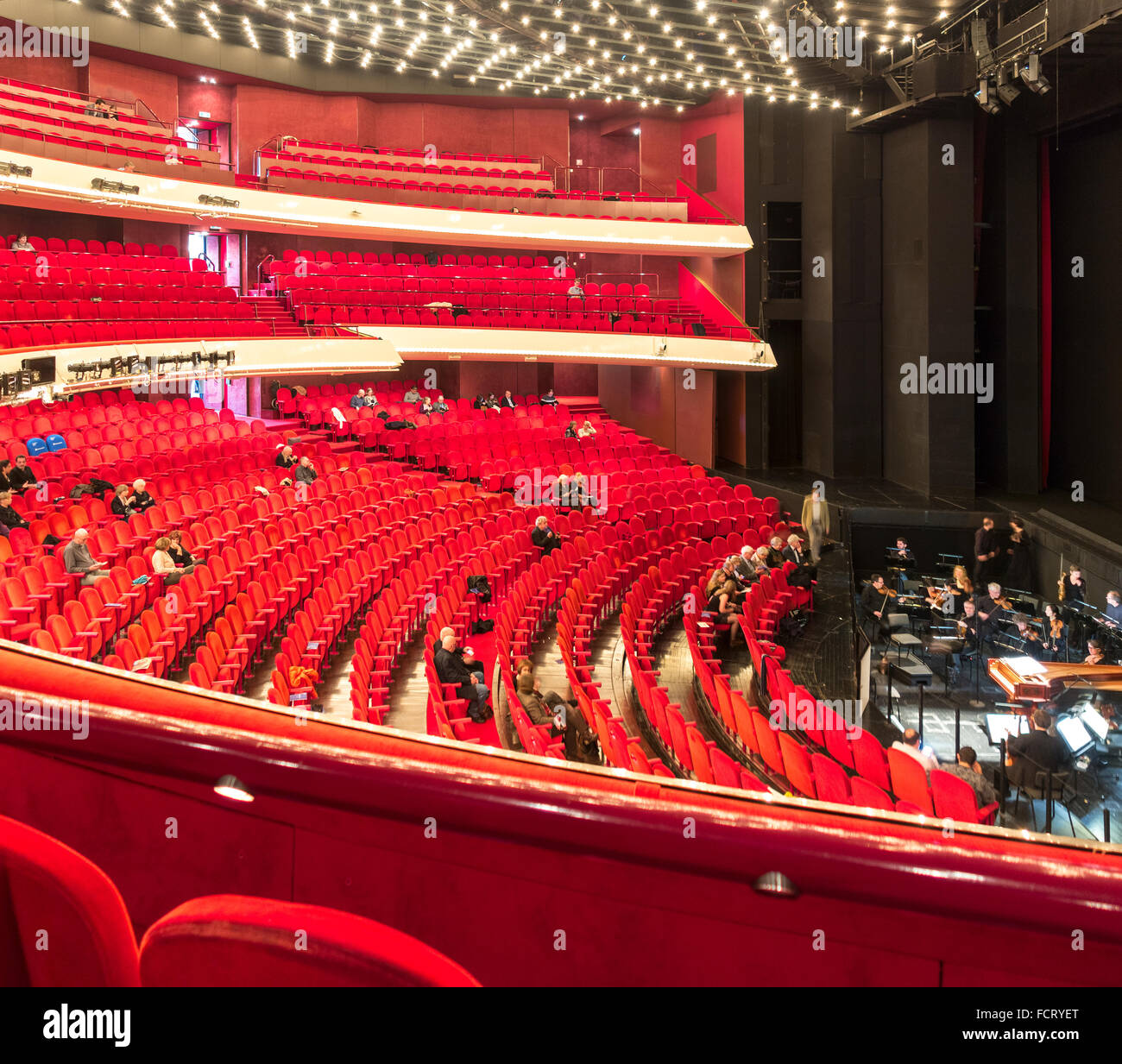 Stopera amsterdam -Fotos und -Bildmaterial in hoher Auflösung – Alamy