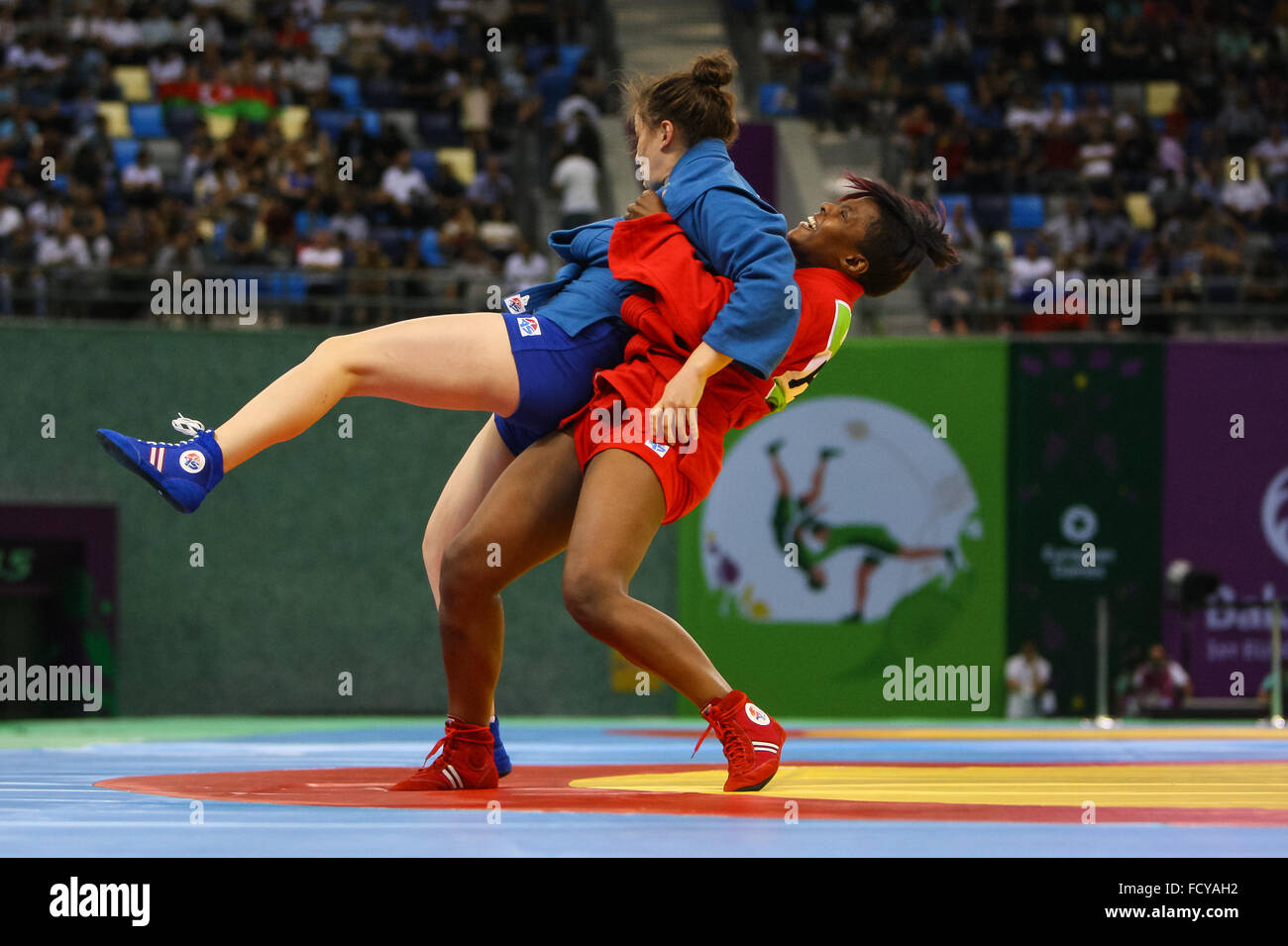 Sarah Loko (FRA, rot) Vs Ecaterina Cretu (MDA, blau). Bronze Medal ...