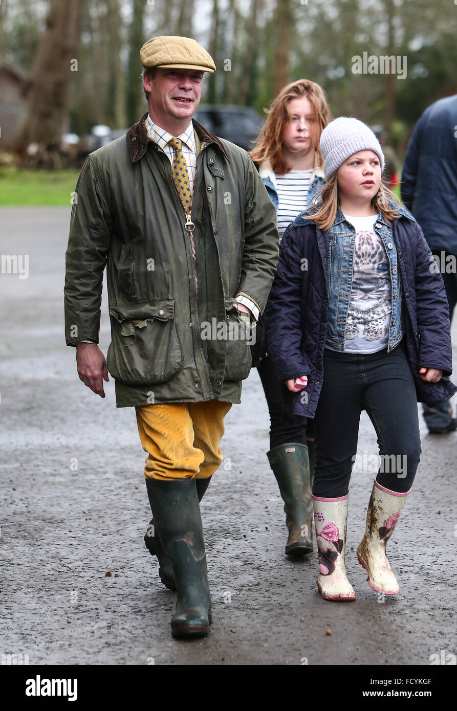 Die alte Surrey Burstow und West Kent Hunt Raffung am Chiddingstone ...