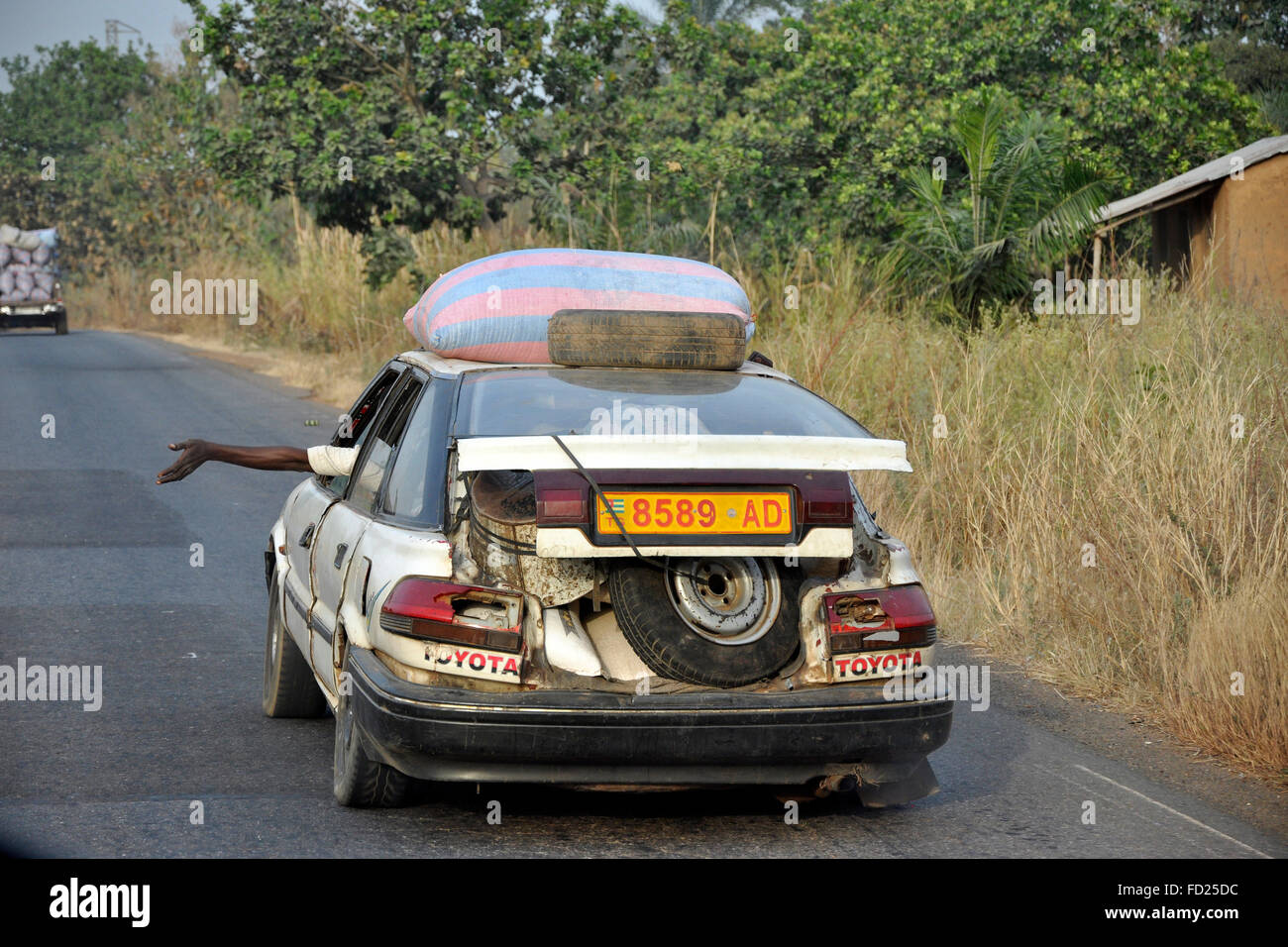 Togo road africa -Fotos und -Bildmaterial in hoher Auflösung – Alamy