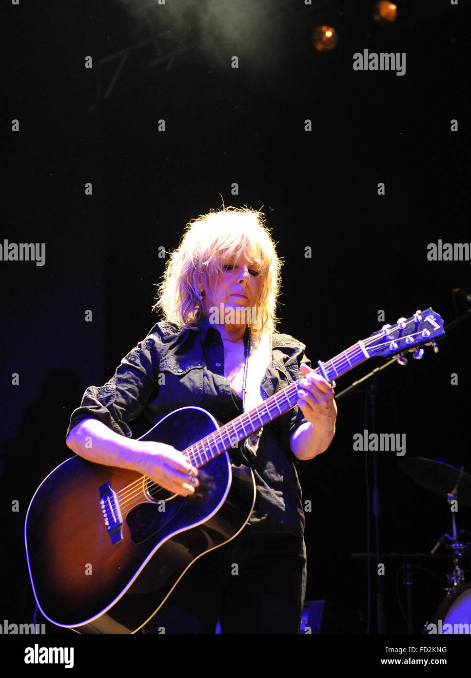Lucinda williams foto -Fotos und -Bildmaterial in hoher Auflösung – Alamy
