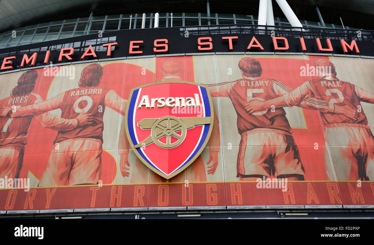 Emirates stadium logo -Fotos und -Bildmaterial in hoher Auflösung – Alamy