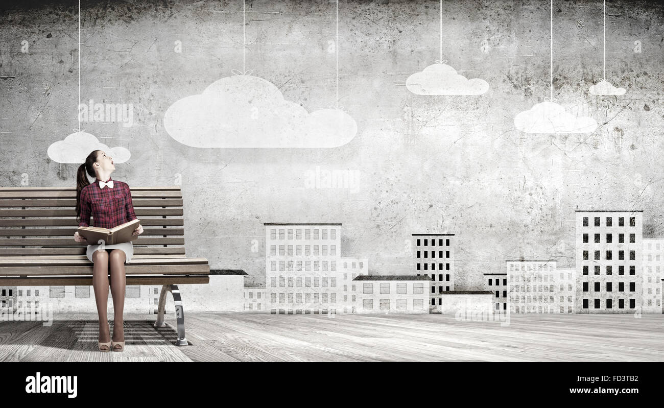 Young female afraid bench -Fotos und -Bildmaterial in hoher Auflösung ...