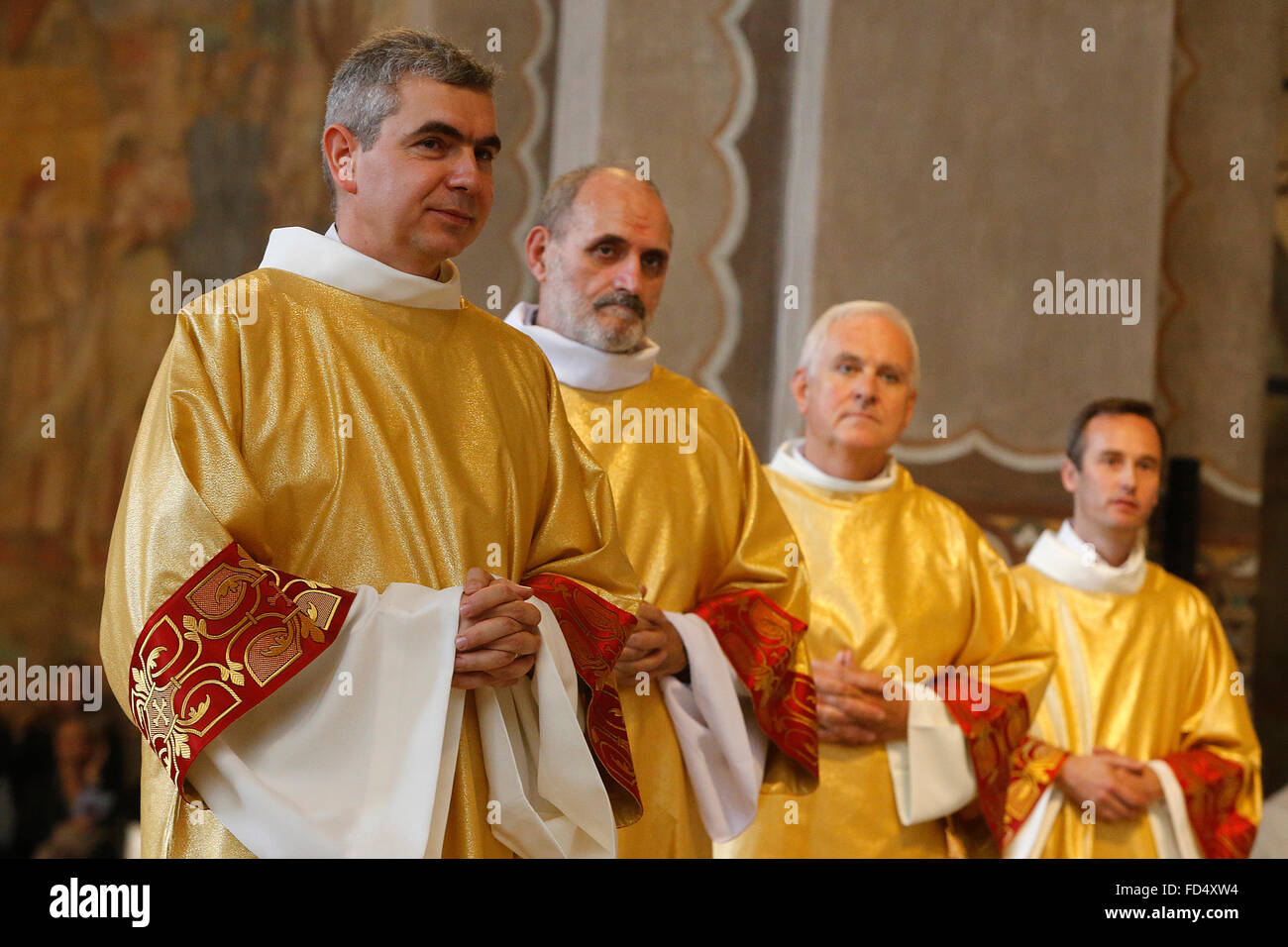 Katholischer diakon -Fotos und -Bildmaterial in hoher Auflösung – Alamy