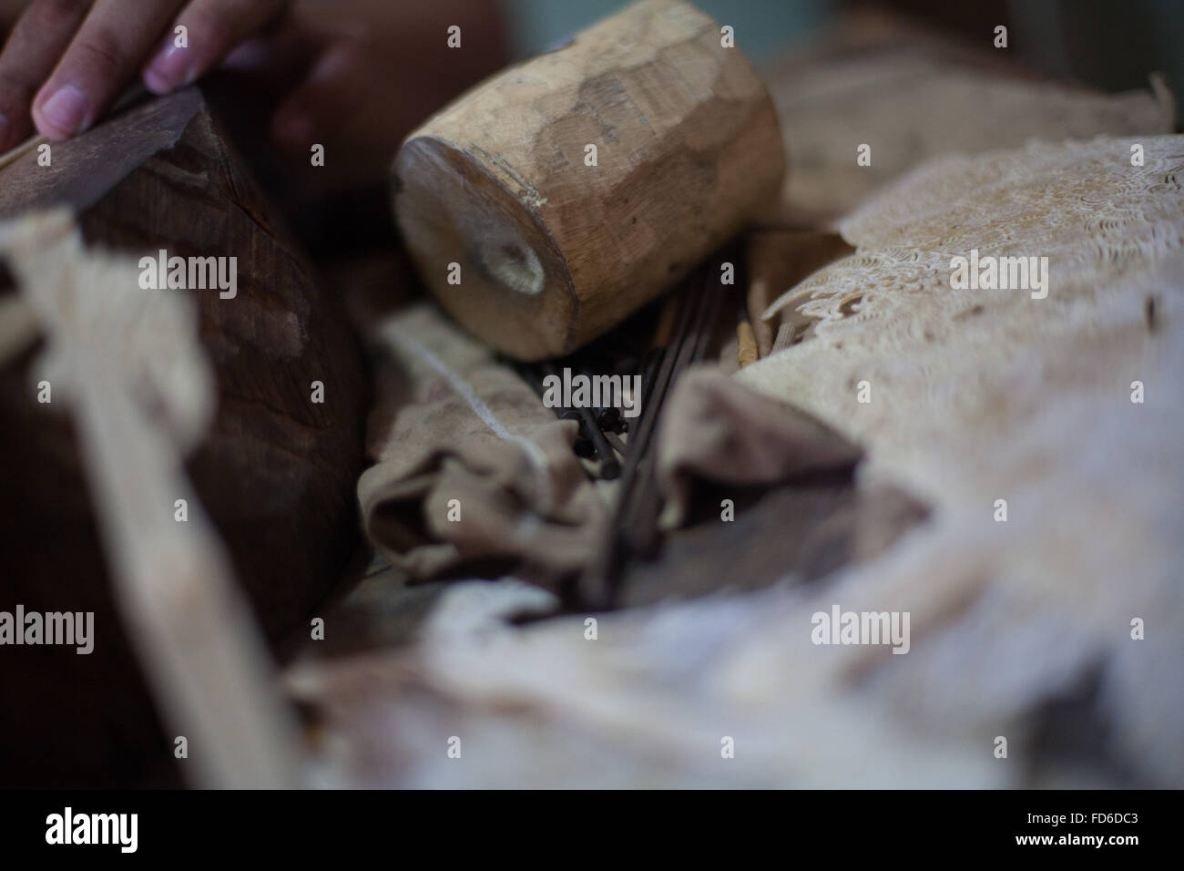 Unordentliche werkbank -Fotos und -Bildmaterial in hoher Auflösung – Alamy