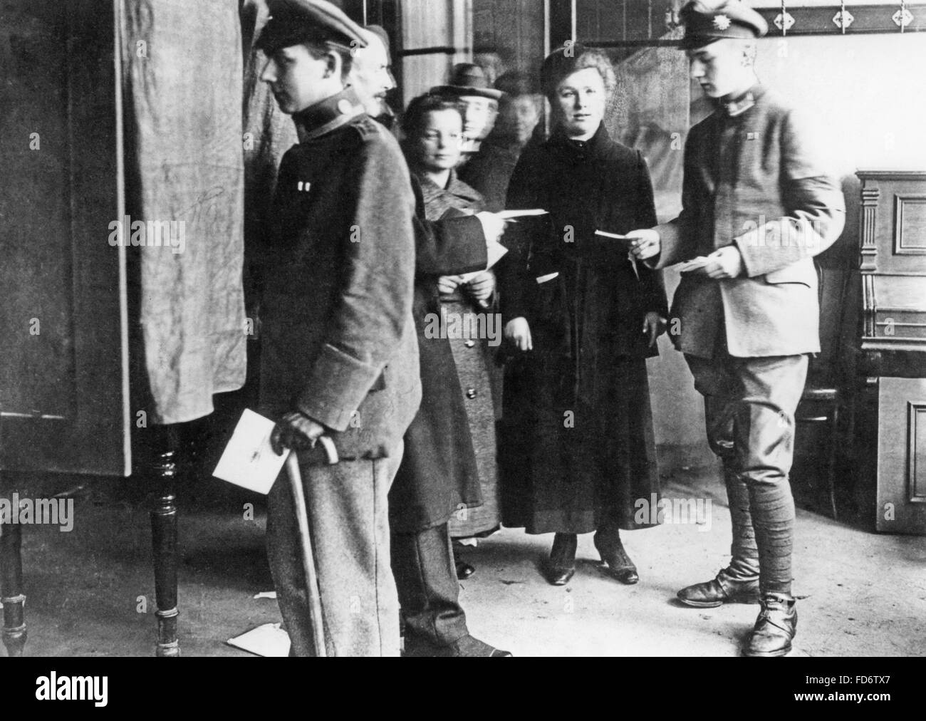 Wahlen 1919 -Fotos und -Bildmaterial in hoher Auflösung – Alamy