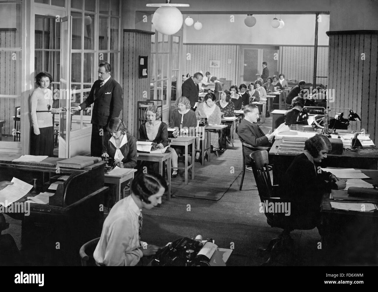 Arbeiten in den 1930er jahren -Fotos und -Bildmaterial in hoher ...