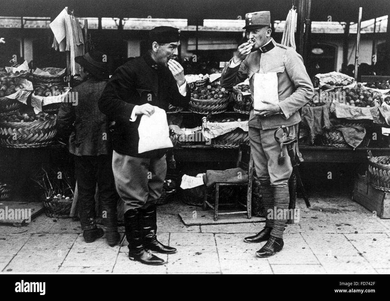 Ungarische soldaten Schwarzweiß-Stockfotos und -bilder - Alamy