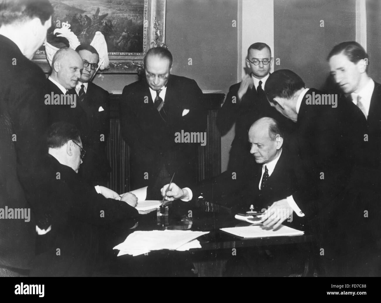 Warschauer vertrag -Fotos und -Bildmaterial in hoher Auflösung – Alamy