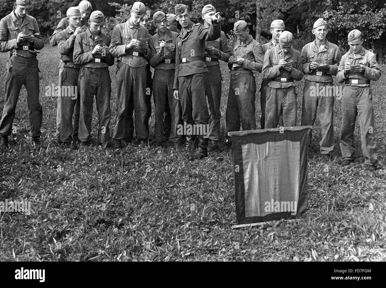 Hitler Youth Training Camp Stockfotos und -bilder Kaufen - Alamy