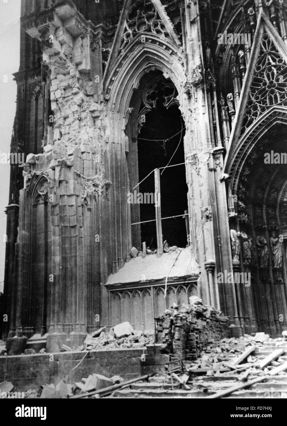 Koelner dom nordseite Schwarzweiß-Stockfotos und -bilder - Alamy