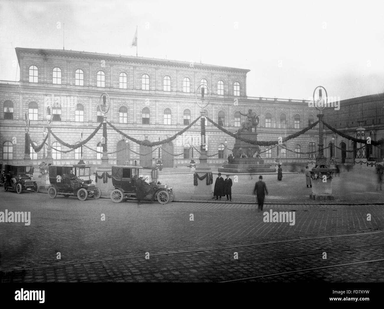 Max josef platz quadrat -Fotos und -Bildmaterial in hoher Auflösung – Alamy
