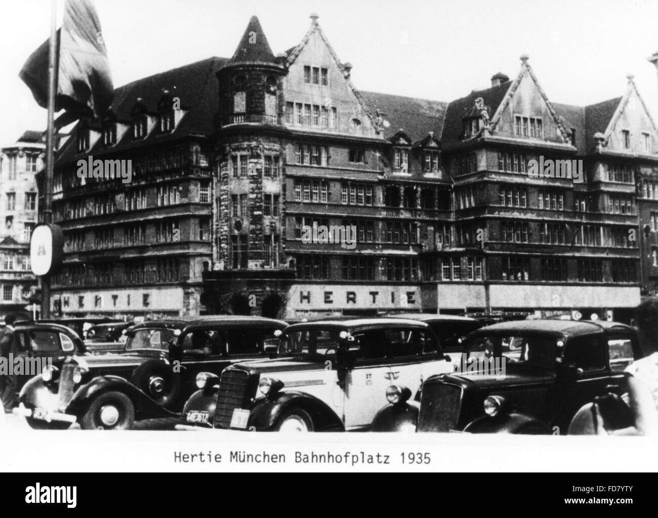 Hertie department store munich -Fotos und -Bildmaterial in hoher ...