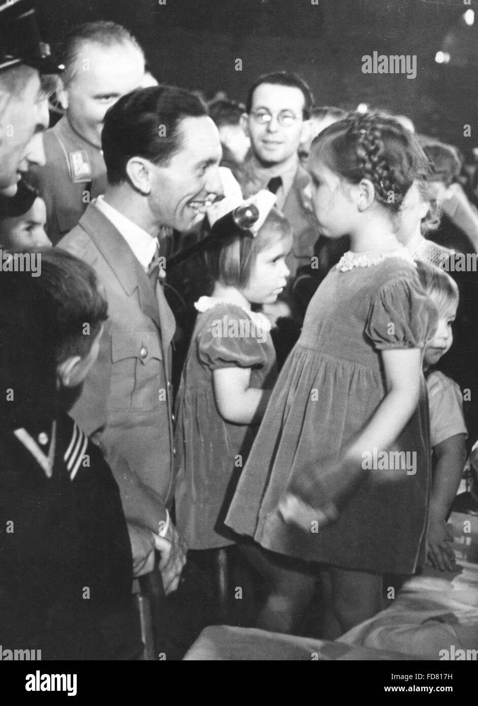 Joseph Goebbels mit Kindern, 1937 Stockfotografie - Alamy