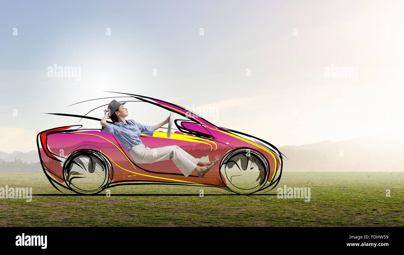 Junge humorvolle Frau gezeichnetes lustige Auto fahren Stockfotografie ...