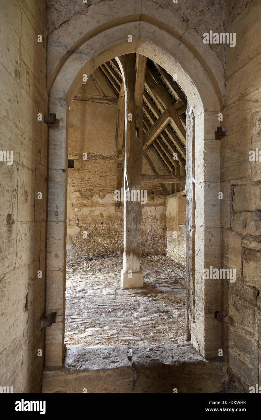 Medieval monastic barns -Fotos und -Bildmaterial in hoher Auflösung – Alamy