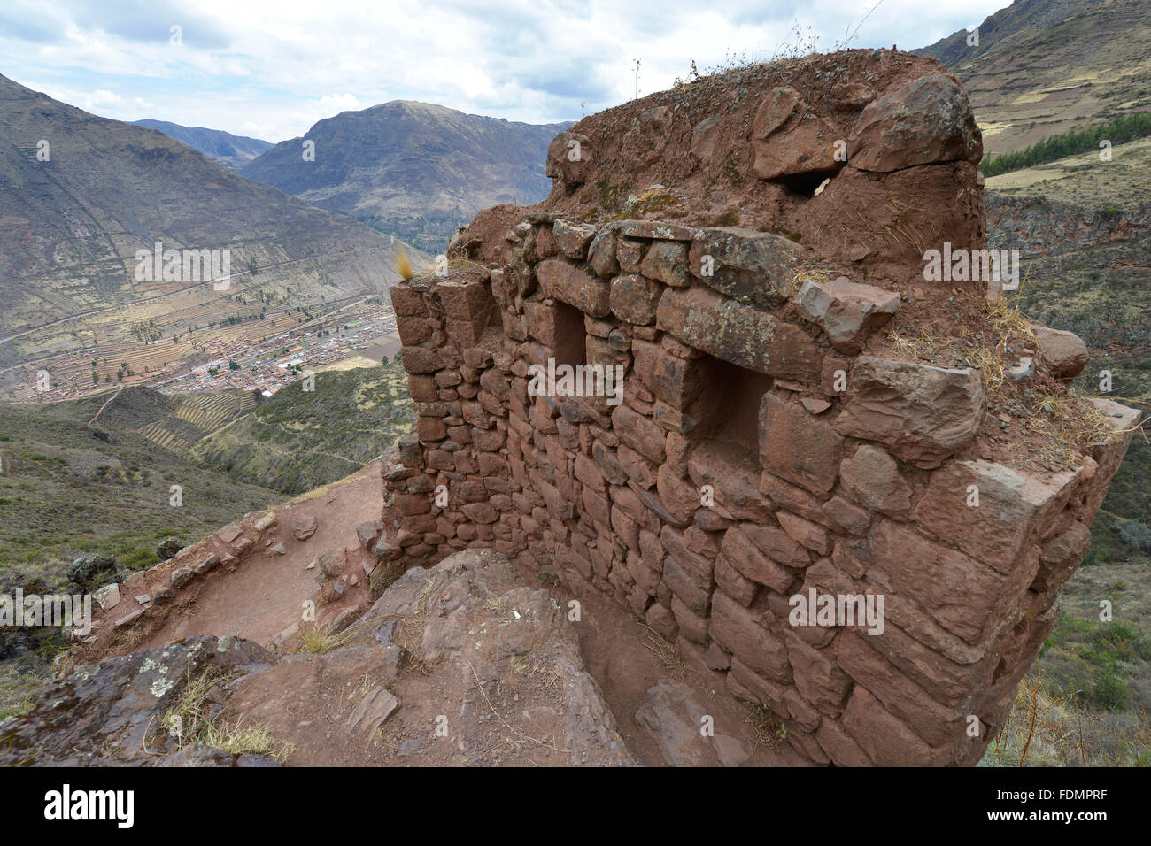 Die Inka-Ruinen in Pisac Dorf, Heilige Tal der Inkas, Peru ...