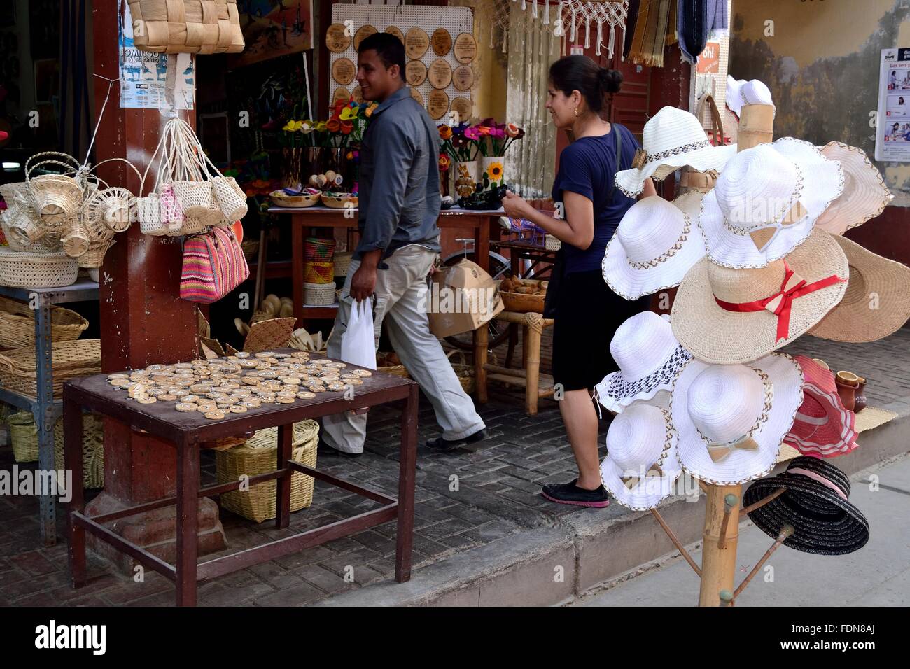 Typischen Hut - Markt in CATACAOS. Abteilung von Piura. Peru ...