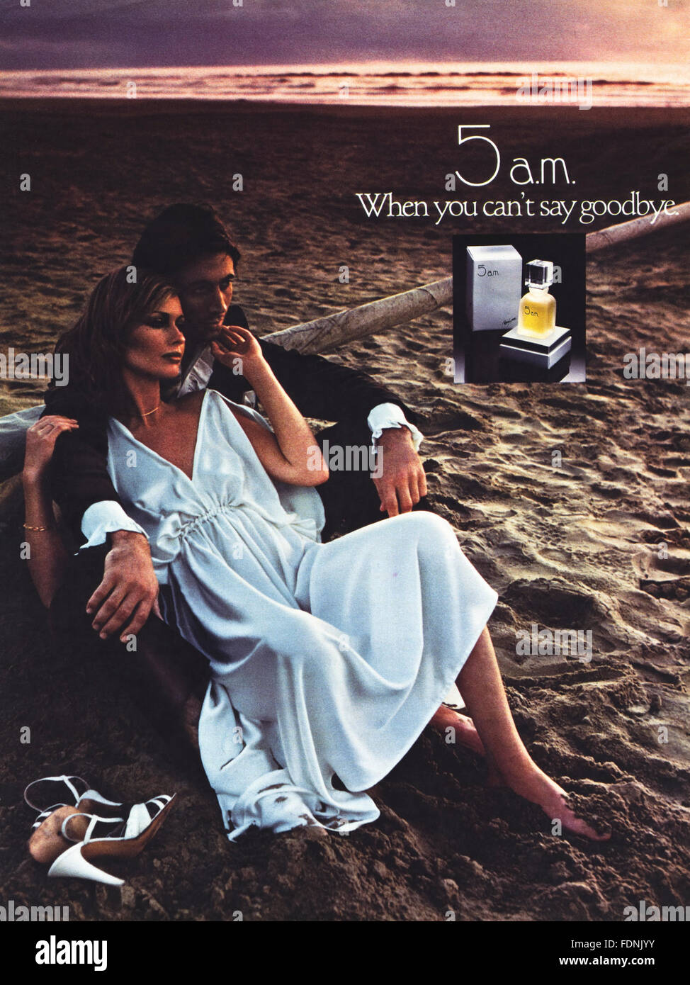 Perfume advertisement magazine -Fotos und -Bildmaterial in hoher ...
