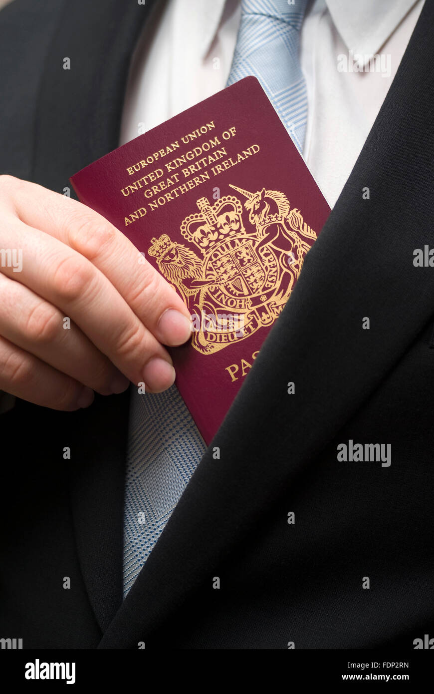 Britischer personalausweis -Fotos und -Bildmaterial in hoher Auflösung ...