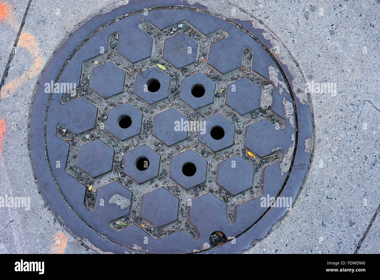 Neuer kanalschacht -Fotos und -Bildmaterial in hoher Auflösung – Alamy