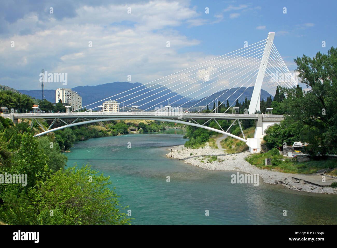 Podgorica millennium brücke -Fotos und -Bildmaterial in hoher Auflösung ...