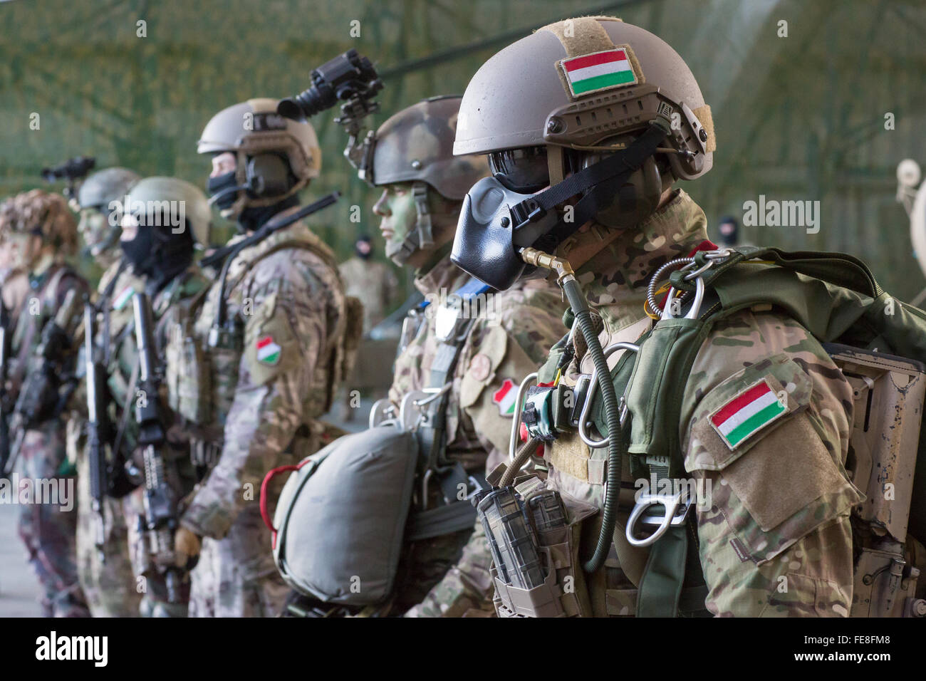 Hungarian defence force -Fotos und -Bildmaterial in hoher Auflösung – Alamy