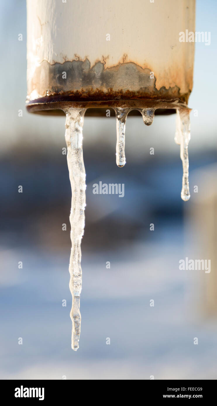 Regenwasser ab -Fotos und -Bildmaterial in hoher Auflösung – Alamy
