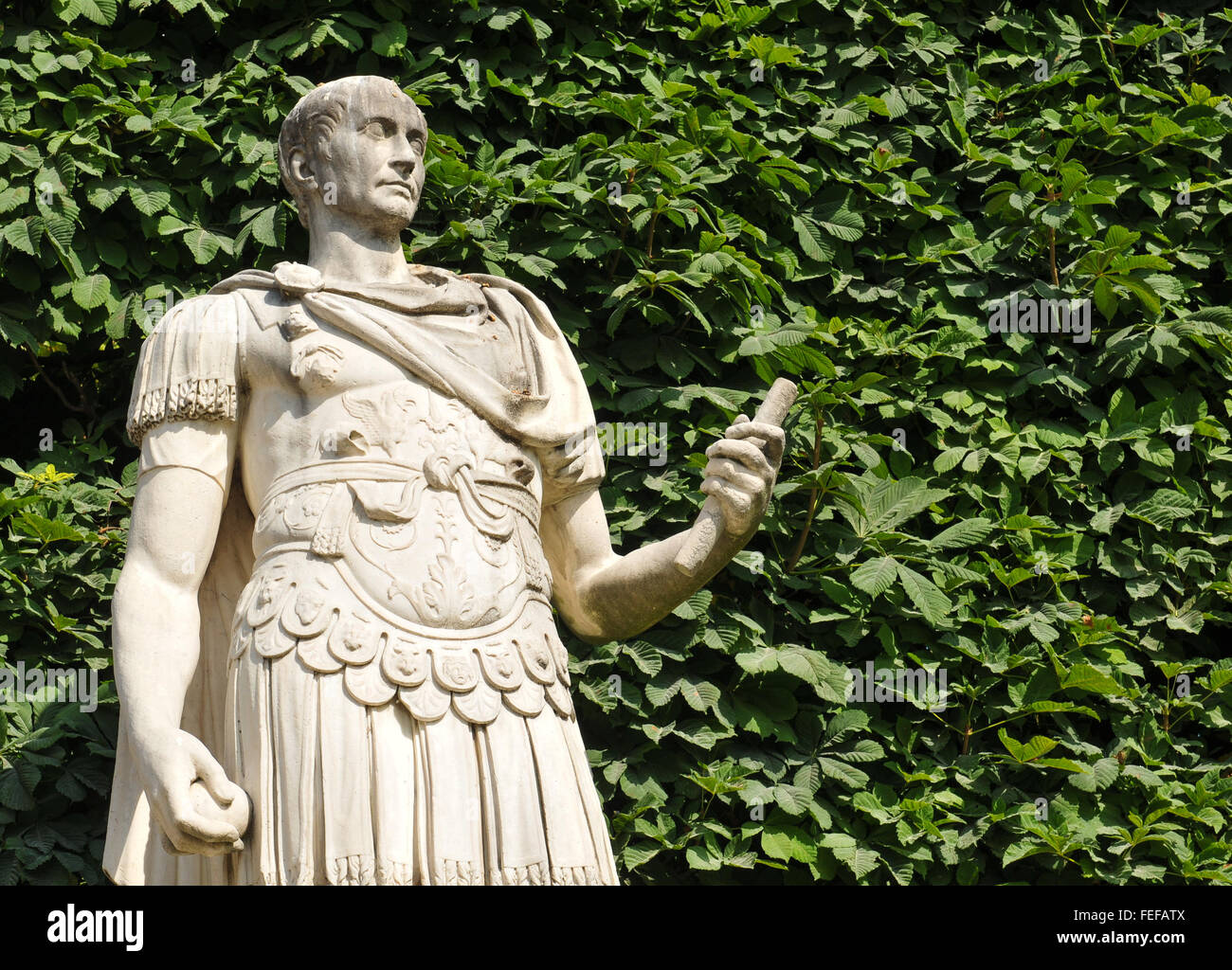 Statue von Gaius Julius Caesar, Roman Emperor, der Jardin des Tuileries ...