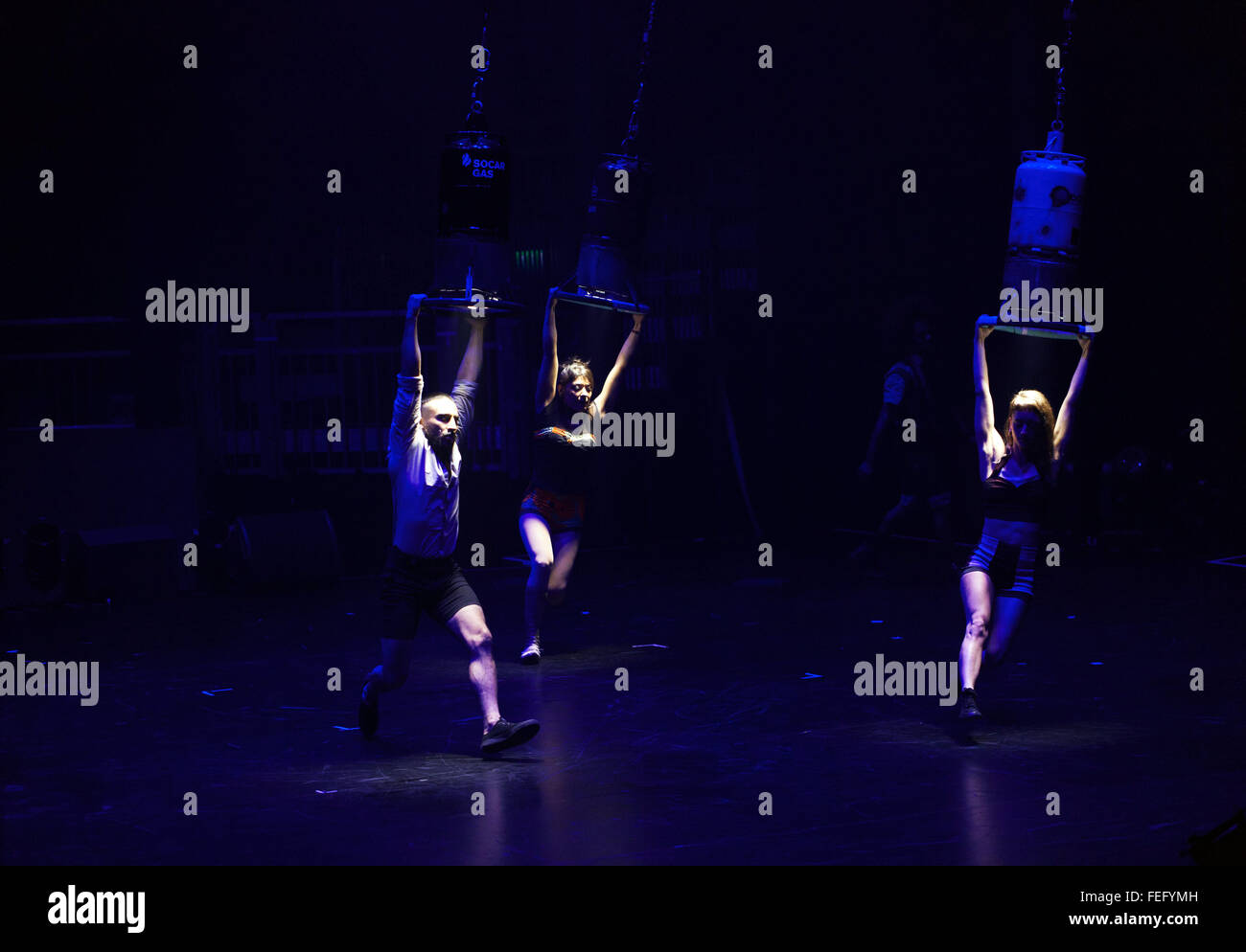 Trapez-Akrobaten, Circolombia Circus, Roundhouse, Camden, London ...
