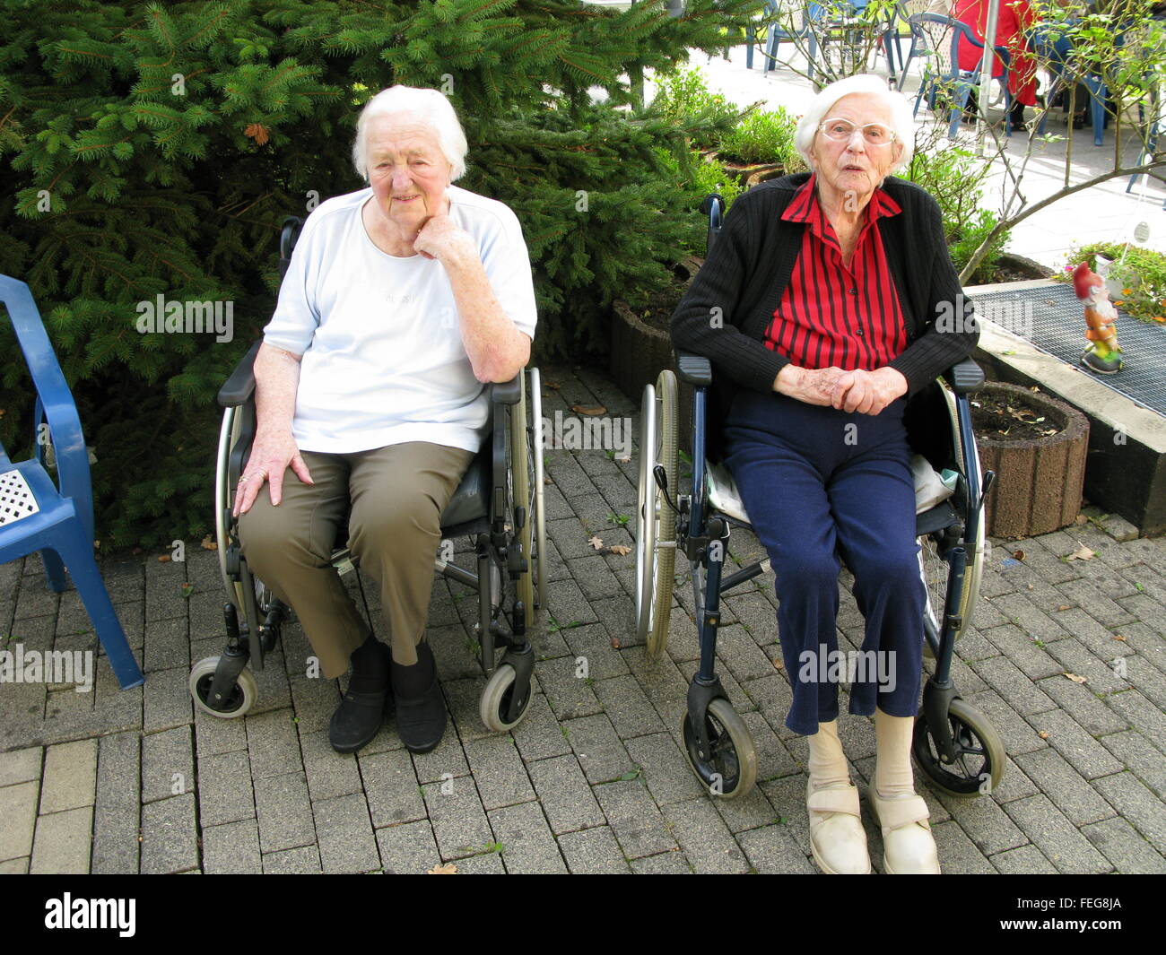 Alte frauen -Fotos und -Bildmaterial in hoher Auflösung – Alamy