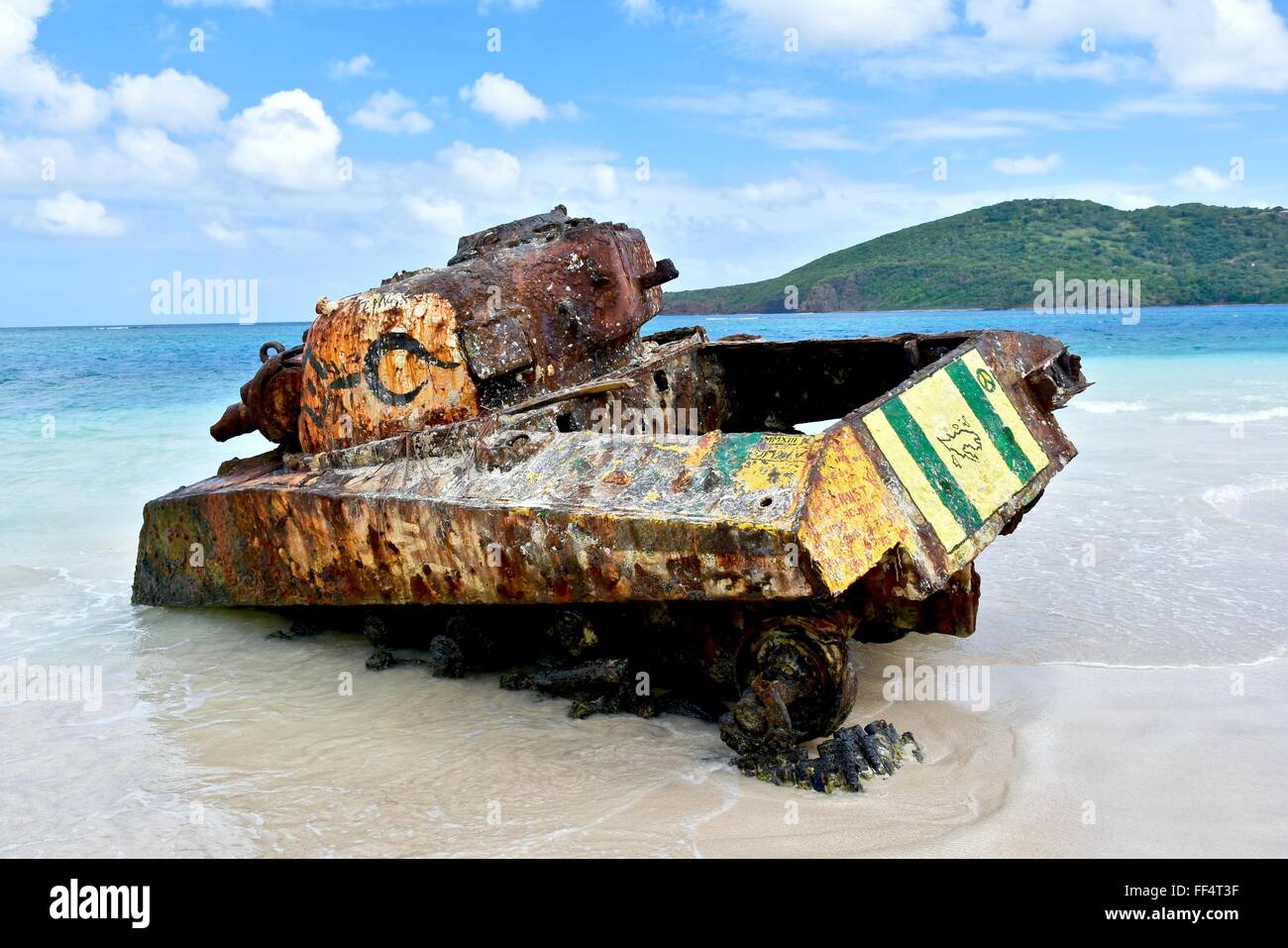 Alte militärische Tank auf Flamenco Beach von Culebra Island aufgegeben ...