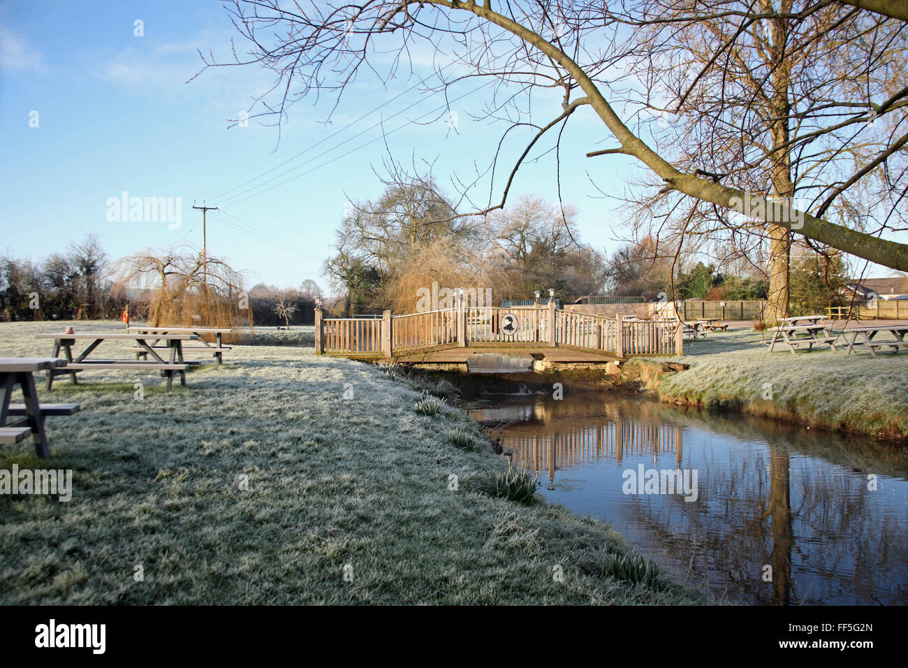 Die george inn longbridge deverill -Fotos und -Bildmaterial in hoher ...