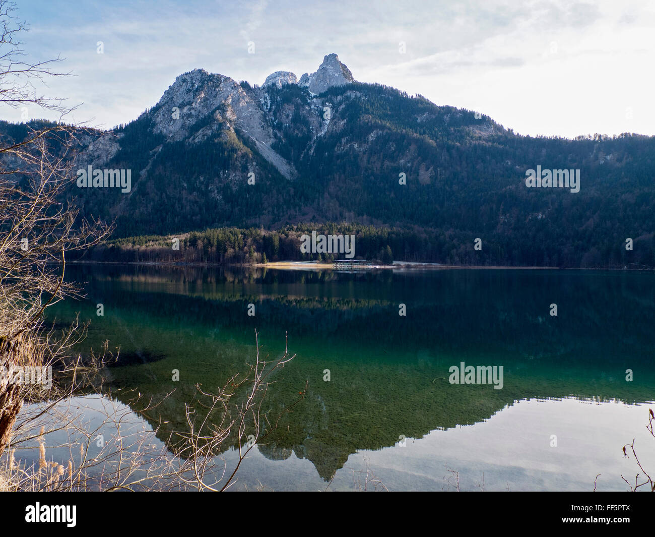 See alpsee bei schwangau -Fotos und -Bildmaterial in hoher Auflösung ...