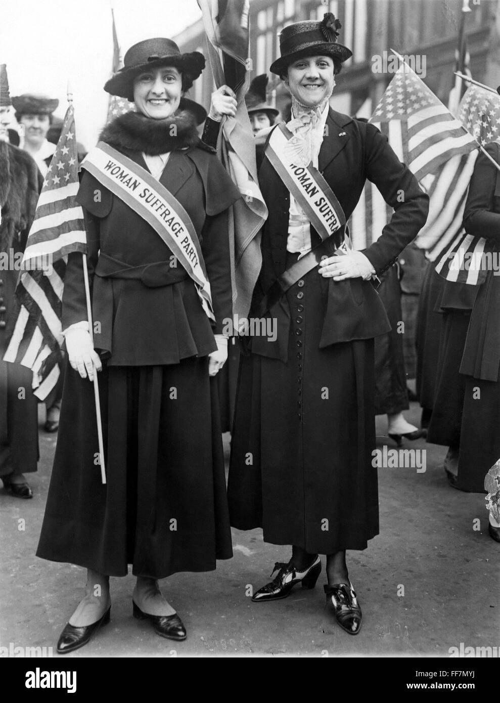 AMERIKANISCHE SUFFRAGETTEN. /nPlaywright Mercedes de Acosta und ihre ...