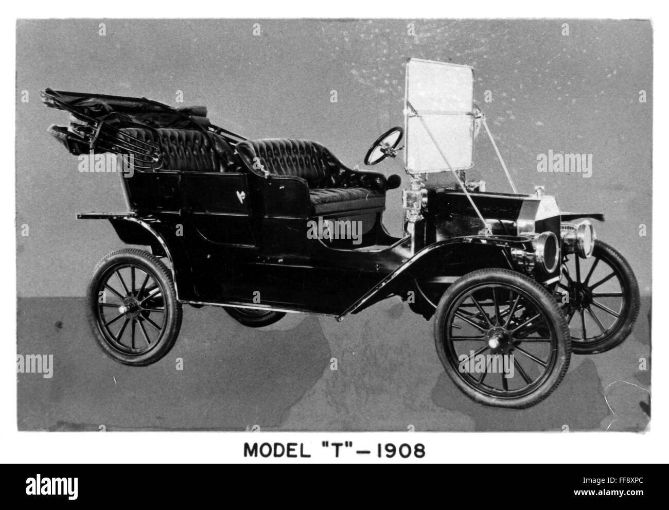Ford model t 1908 model Schwarzweiß-Stockfotos und -bilder - Alamy