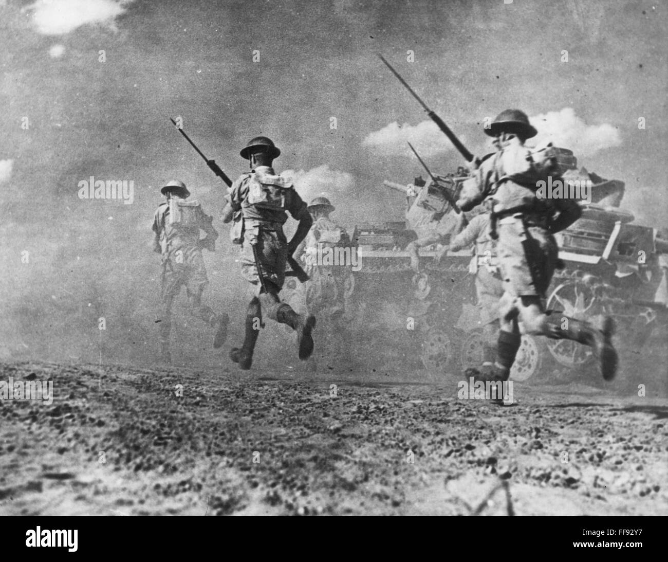 WELTKRIEG II: AFRIKA. /nBritish Infanteristen in Libyen Ende 1942, bei ...