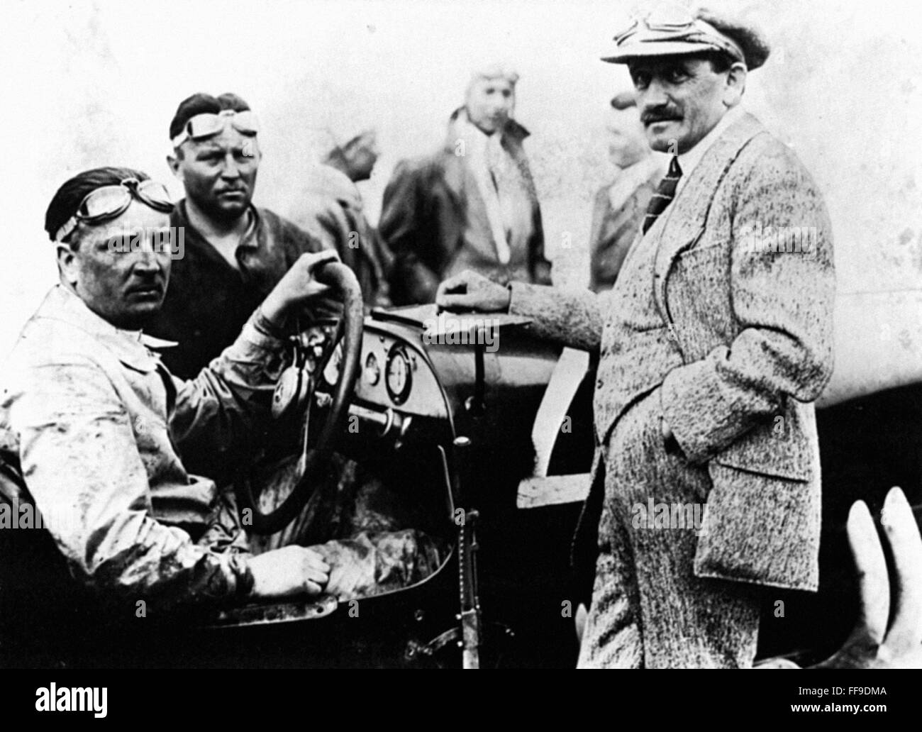 AUTOMOBIL-RENNSPORT, 1924. /nFerdinand Porsche (rechts) mit Rennfahrer ...