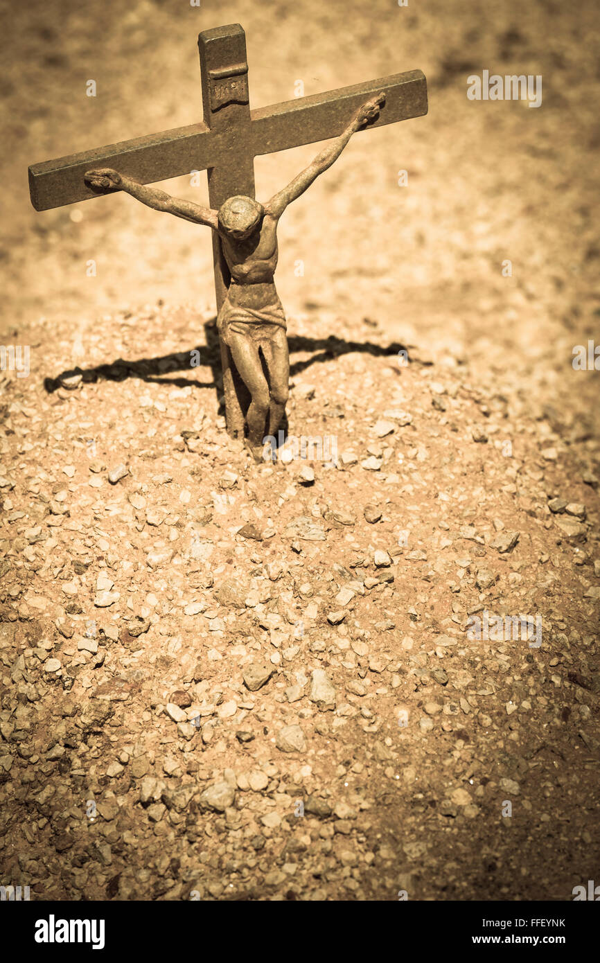 Schatten der kreuzigung -Fotos und -Bildmaterial in hoher Auflösung – Alamy