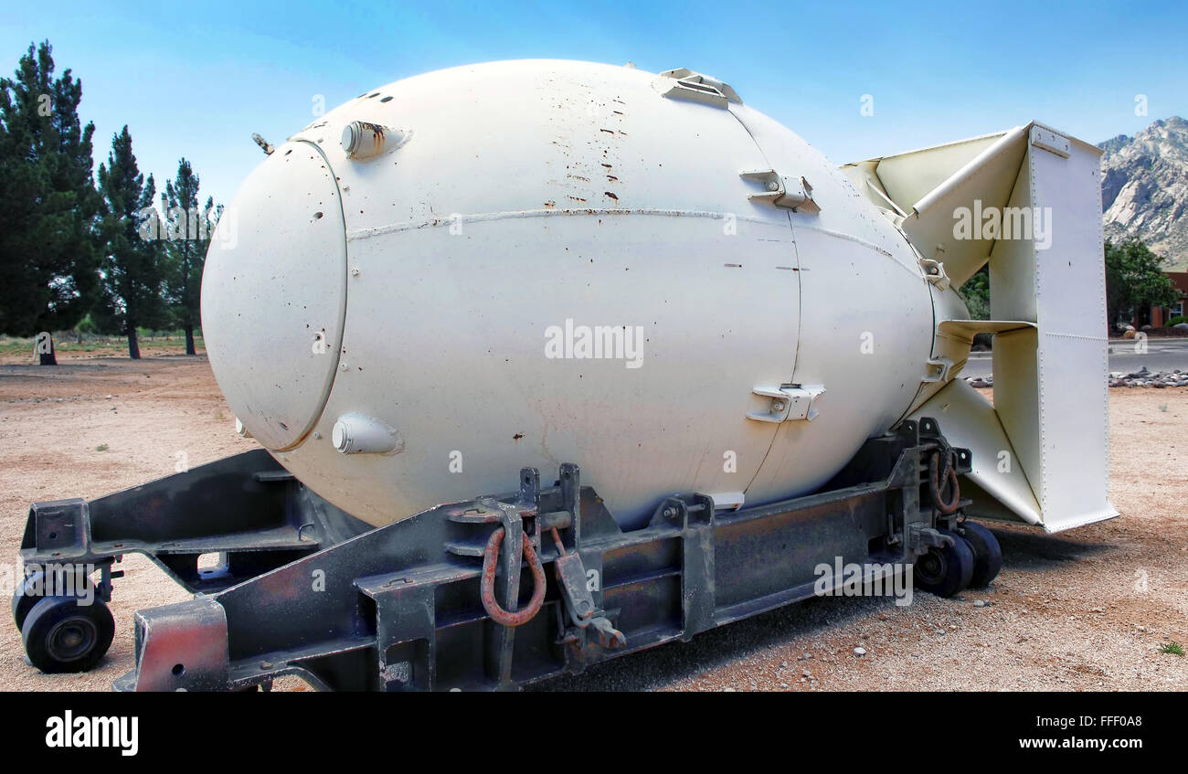 Fette mann atombombe -Fotos und -Bildmaterial in hoher Auflösung – Alamy