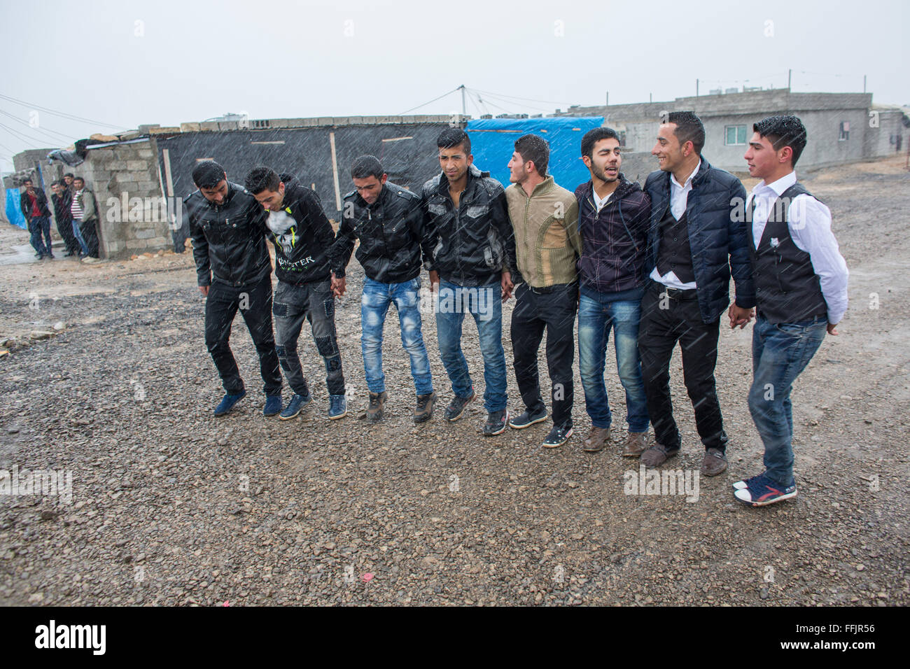 Kurdische traditionelle Hochzeit in Barika Flüchtlingslager im Irak ...
