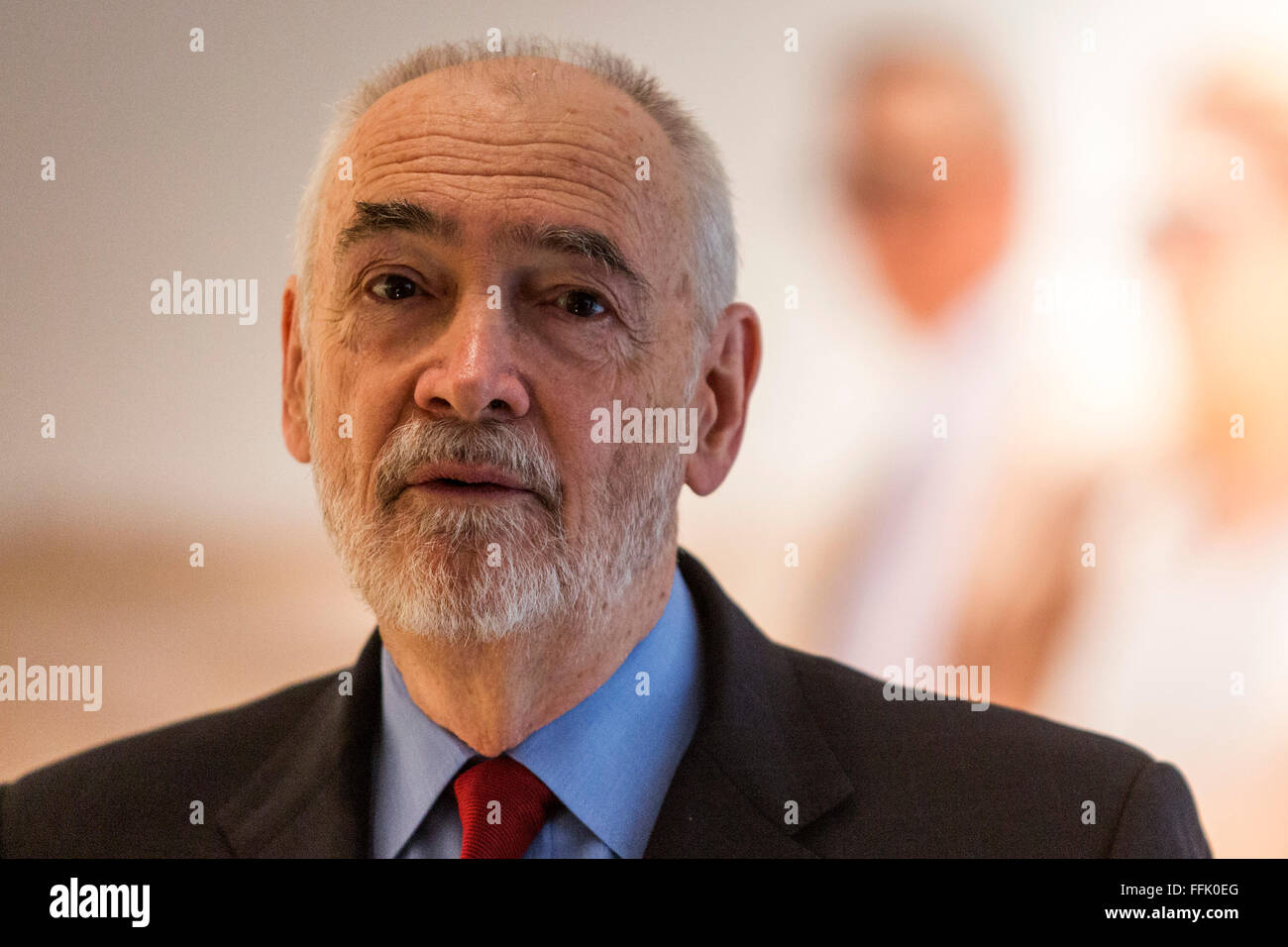 Bond produzent michael g wilson -Fotos und -Bildmaterial in hoher ...