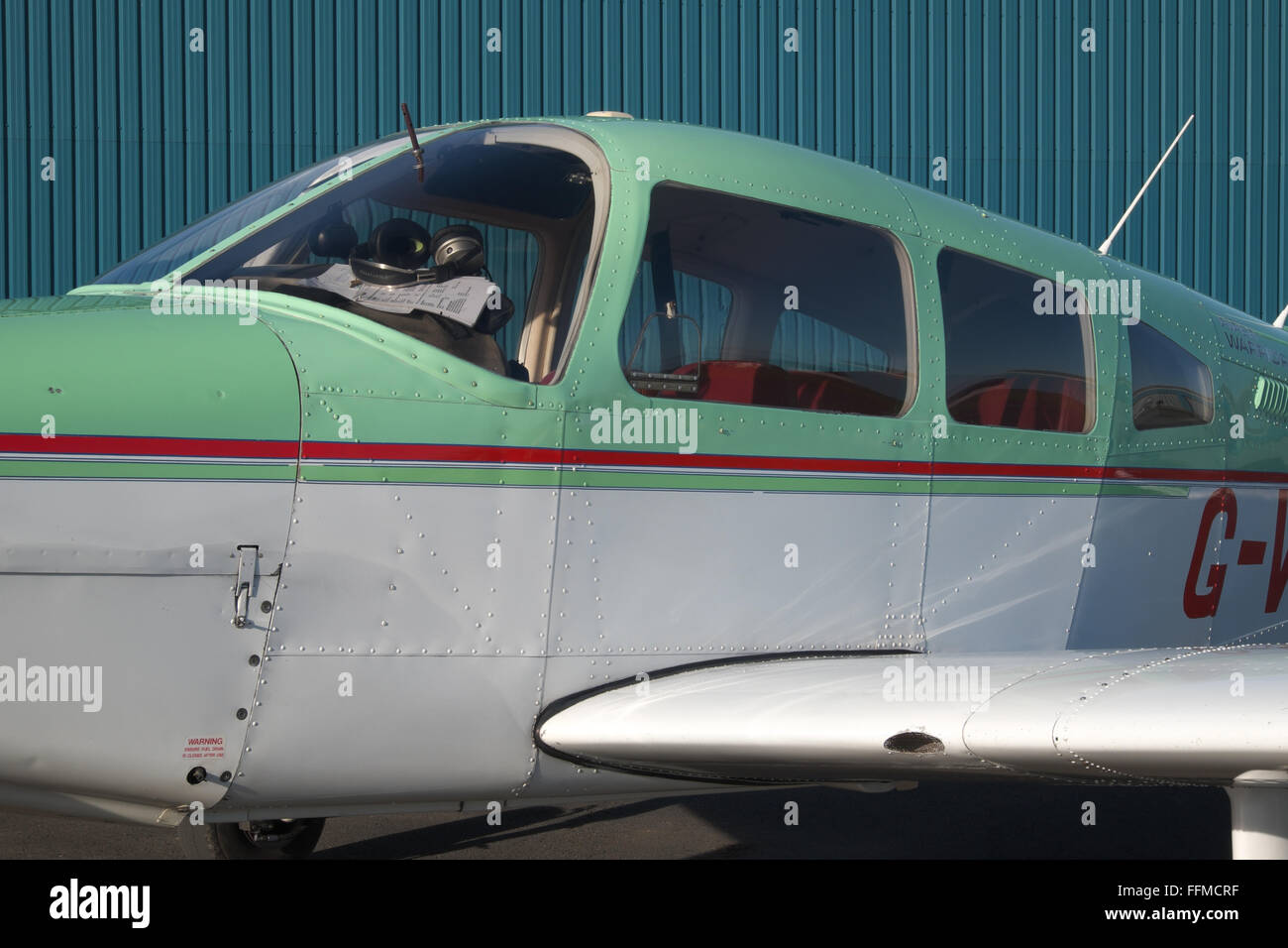 Light aircraft cockpit -Fotos und -Bildmaterial in hoher Auflösung – Alamy