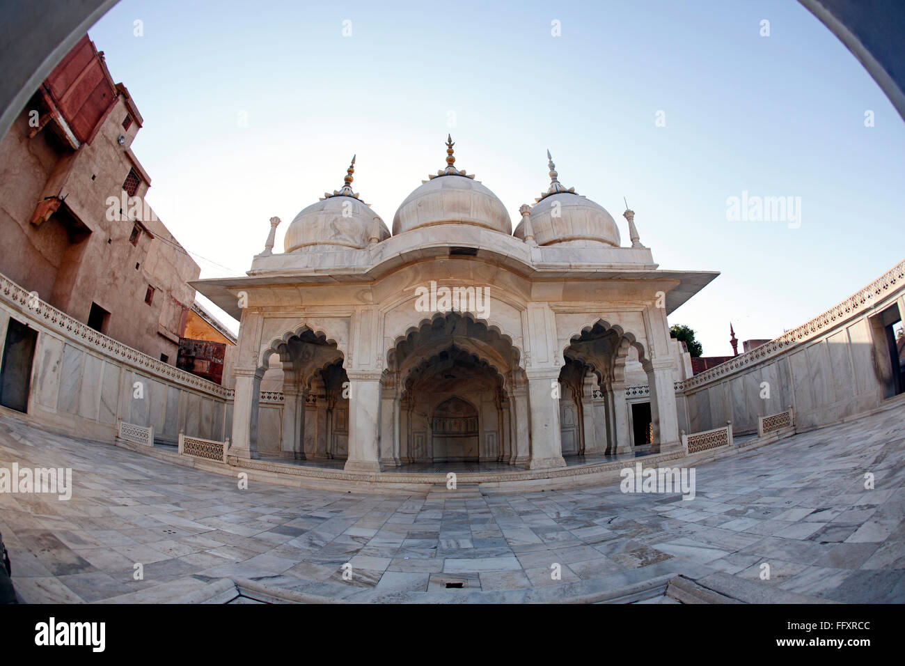 Perle Moschee (Moti Masjid) im roten Fort im Jahre 1654 eingeschnürt ...
