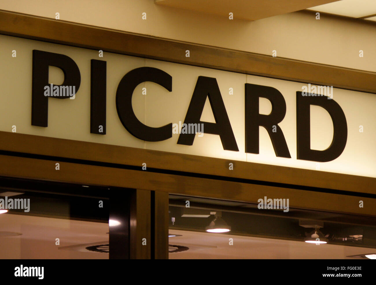 Picard logo -Fotos und -Bildmaterial in hoher Auflösung – Alamy