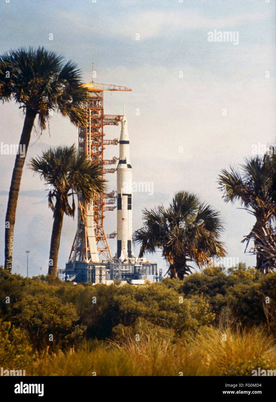 APOLLO 8: SATURN V, 1968. /nThe Apollo 8 Raumfahrzeug und Saturn V ...