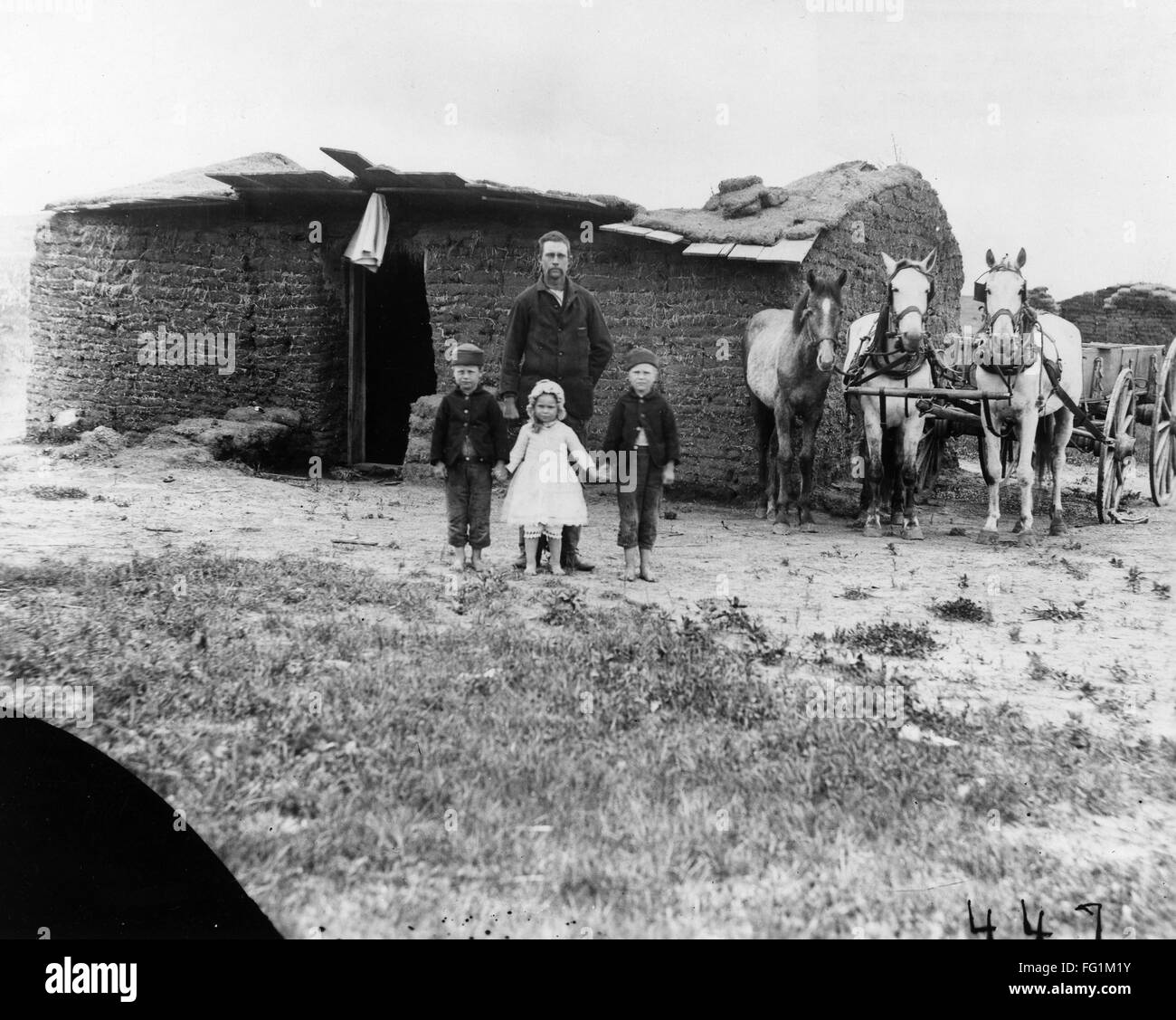Pionier siedler kinder -Fotos und -Bildmaterial in hoher Auflösung – Alamy